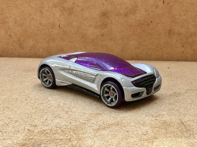 HOT WHEELS ACCELERACERS Silencerz Nitrium 2/9 Gloss Silver CM6 ...