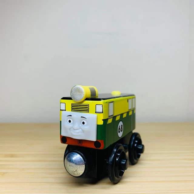 PHILIP PHILLIP - Thomas The Tank Engine & Friends Wooden Railway Trains ...