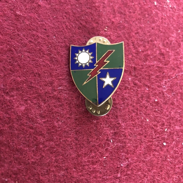 WW2 US ARMY 75Th Ranger Regiment Unit Dui Crest Insignia Pin's Badge ...