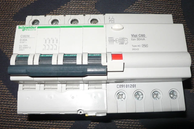 DISJONCTEUR DIFFERENTIEL TETRAPOLAIRE 40A 30mA AC COURBE D SCHNEIDER ELECTRIC 4P EUR 69,00 ...