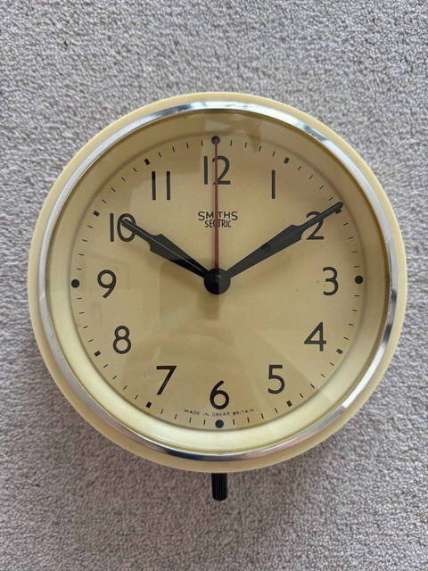 SMITHS SECTRIC ELECTRIC Vintage Bakelite Mains Wall Clock - Delhi Minor ...