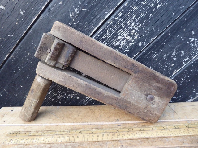 WW1 ERA GAS Alert Rattle . WW1 era Wooden Gas Rattle.WW1 Trench alert ...