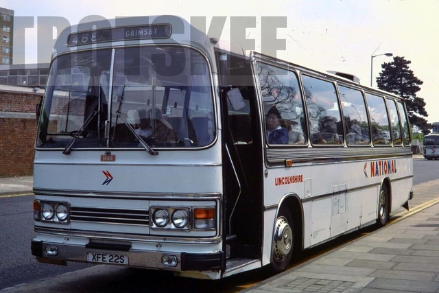 35MM SLIDE LINCOLNSHIRE Leyland Leopard Duple 1444 XFE22S Stevenage ...