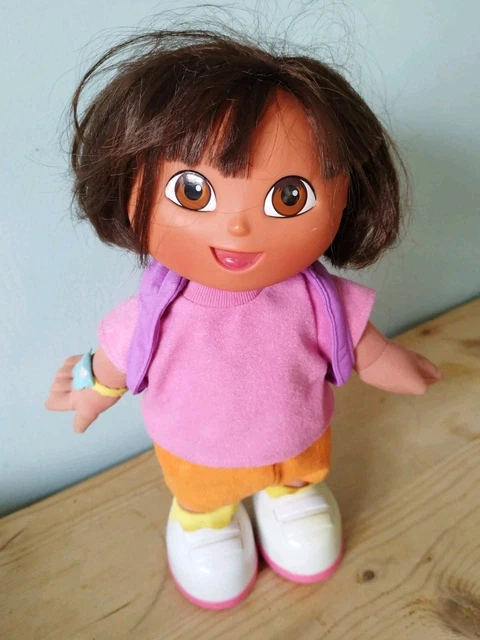 DORA THE EXPLORER We Did it Dancing Dora Doll Fisher Price Hasbro 2001 ...