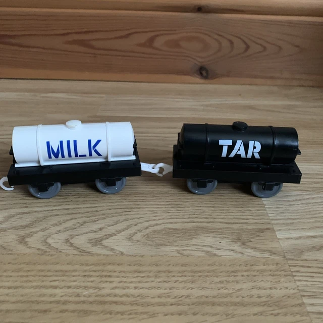 THOMAS THE TANK Engine Trackmaster Tar & Milk Tanker Truck Carriages £ ...