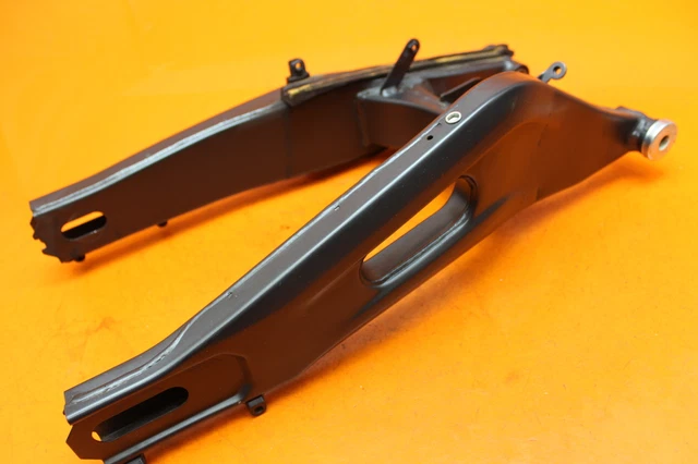 22-23 YAMAHA YZF R7 Oem Straight Rear Swingarm Back Suspension Swing ...