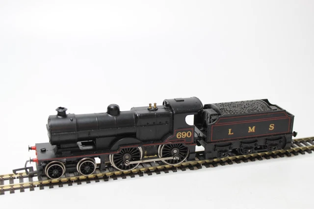HORNBY RAILWAY R450 LMS 4-4-0 classe 2P Fowler R/N 690 train et appel d ...