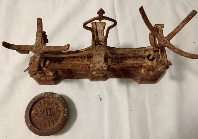VINTAGE/ANTIQUE W & T Avery Ltd Metal -2lb Food Scales and 2lb cast ...