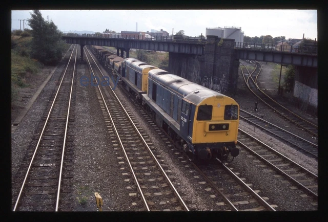 ORIGINAL 35MM SLIDE - Class 20s - 20228 & 20025 at Toton on 2.10.90 £3. ...