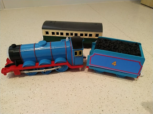 GORDON - THOMAS and Friends Trackmaster Train with a Green Passenger ...