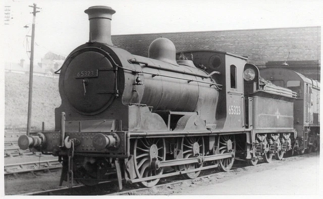 EX LNER CLASS J36 0-6-0 No 65323 at DUNFERMLINE MPD 19/8/60 GLOSSY R ...