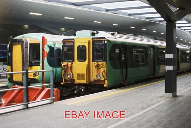 PHOTO CLASS 455 Set 455820 & Class 377 Set 377322 £1.85 - PicClick UK