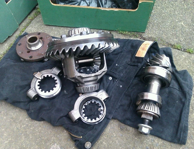 FORD TRANSIT MK6 00-06 Twin Wheel Axle Diff Repair Kit 5.13 Ratio £50 ...