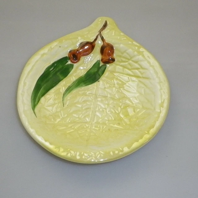 WEMBLEY WARE GUM Leaf And Gum Nut Dish Australian Pottery $45.00 ...