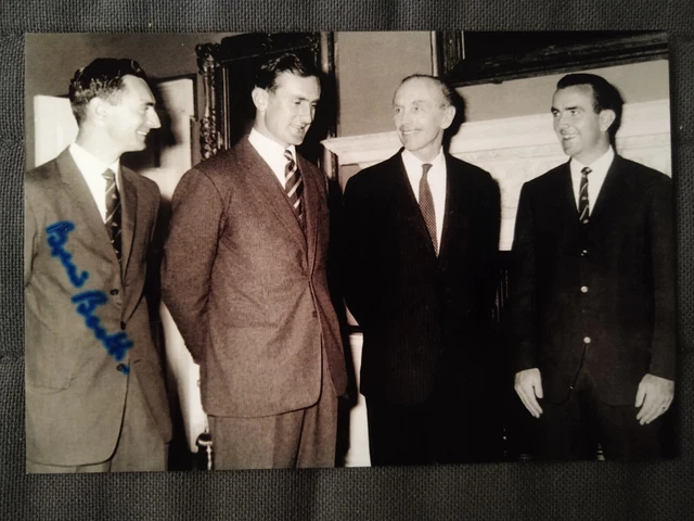 AUSTRALIA CRICKET LEGEND Brian Booth Signed Photo EUR 3,66 - PicClick FR