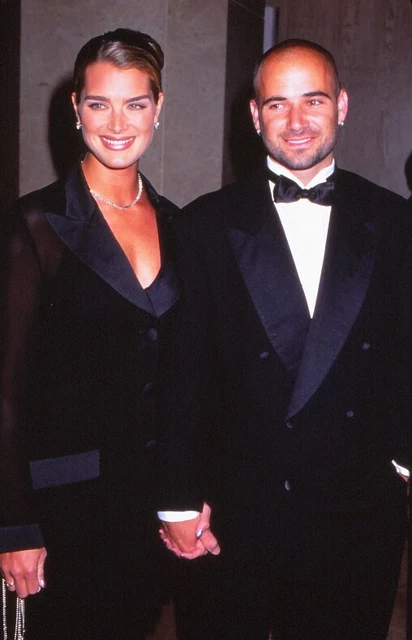 DIA BROOKE SHIELDS et Andre Agassi 1996 format Ko photographe P3-5-4-2 ...