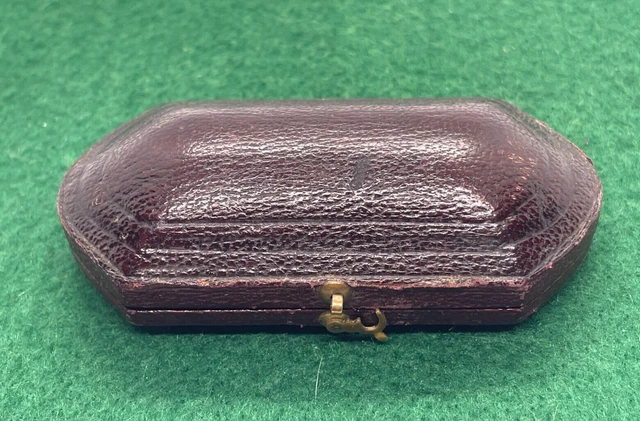 ANTIQUE VINTAGE LEATHER Velvet Tooled Jewellery Brooch Display Box Case ...