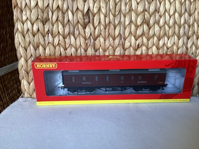 HORNBY R4237 BR (ex LMS) Full Brake Coach - M 31004 M - New Boxed £20. ...