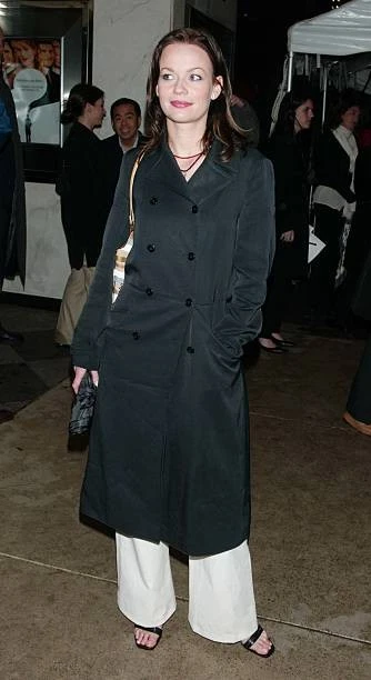 SAMANTHA MATHIS AT NY Premiere of The Importance of Being Earnest - Old ...