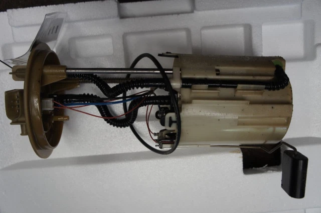 MERCEDES BENZ W906 SPRINTER FUEL PUMP SENDER UNIT IN TANK a9064702500 £ ...