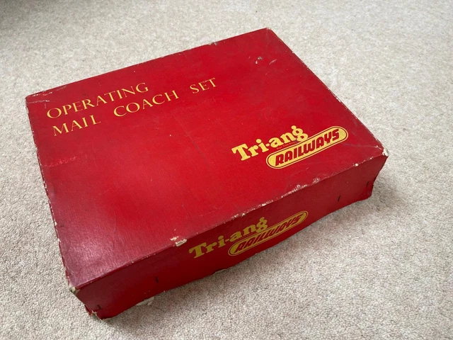 VINTAGE BOXED TRIANG Operating Mail Coach Set £20.50 - PicClick UK