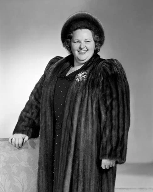 PORTRAIT OF RADIO Personality And Singer Kate Smith 1 Old TV Radio ...