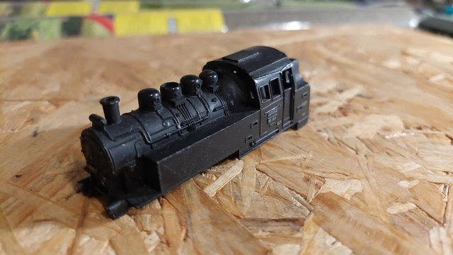 SPUR TT, LOKGEHÄUSE der Dampflok BR 81 in Schwarz der DR von Zeuke ...
