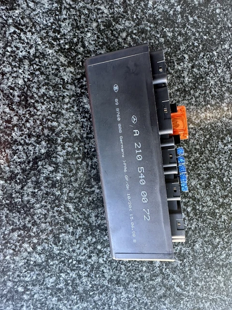 MERCEDES R170 SLK. A2105400072 Relaisleiste Relaiseinheit K40 (44) EUR ...