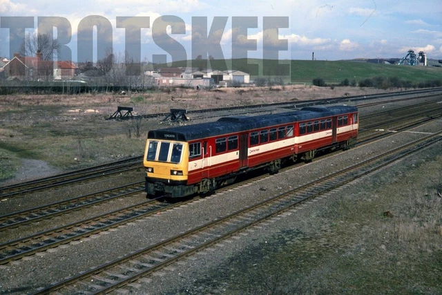 35MM SLIDE BR British Rail DMU Class 141 141109 Stainforth 1995 ...