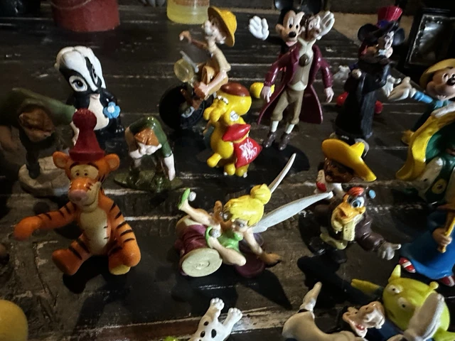 HUGE LOT PVC Characters Disney Pixar Sesame St Smurfs Raisins Alvin ...