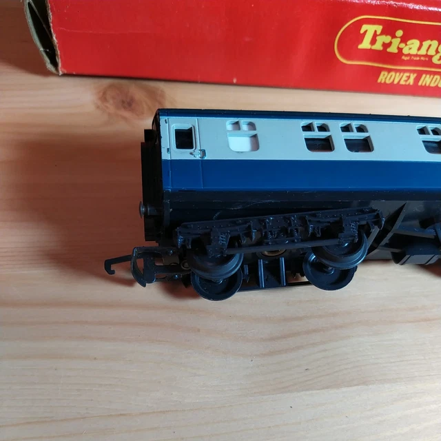 TRI-ANG/HORNBY R339 OO Gauge BR Mk1 Second-Class Sleeper Coach – No. 2510 £24.00 - PicClick UK