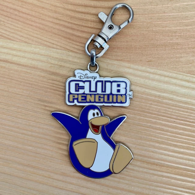 DISNEY CLUB PENGUIN Logo Sliding Penguin Medal Key Chain £50.00 ...