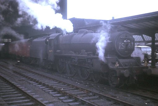 ORIGINAL COLOUR SLIDE of 45675 LMR Jubilee steam loco £4.99 - PicClick UK