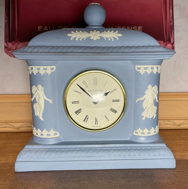 WEDGWOOD - BLUE Jasperware - Bicentenary Mantle Clock £24.97 - PicClick UK
