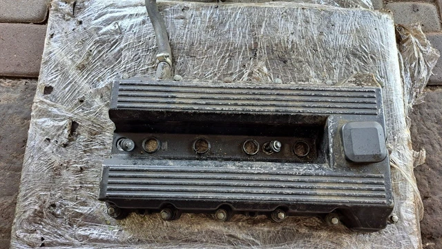 BMW E36 318IS 318ti M42 1.8 M42B18 ENGINE MOTOR VALVE ROCKER COVER ...