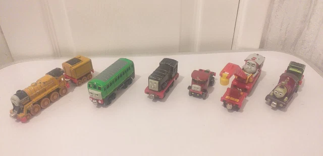 6 THOMAS THE Tank Engine & Friends BRIO Set megnetic diecast carts ...