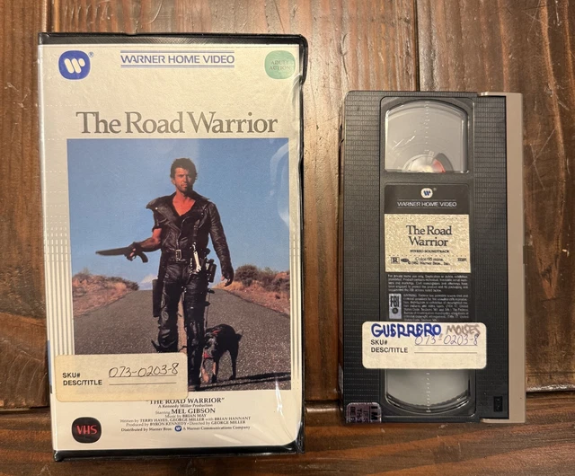 VINTAGE WARNER THE Road Warrior Clamshell 1983 VHS Tape Mel Gibson £19. ...