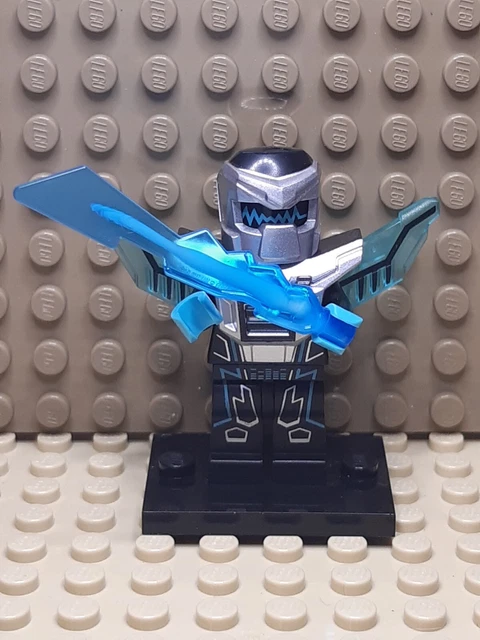 LEGO MINIFIGURE CMF Series 15 Laser Mech ( Space / Robot ) £3.00 ...