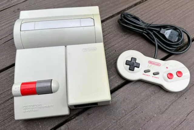 Nintendo Nes 101 Top Loader Console Control Deck With Controller