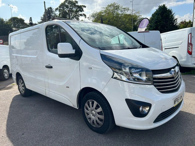 VAUXHALL VIVARO 1.6 CDTi 2900 BiTurbo ecoFLEX Sportive White Manual ...