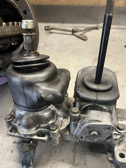 LAND ROVER DEFENDER R380 Gearbox. Remote Gear change Assembly. With ...