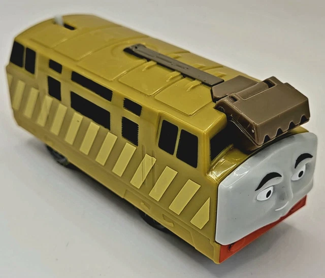 THOMAS THE TANK Engine Trackmaster Diesel 10 Working 2013 £10.08 ...