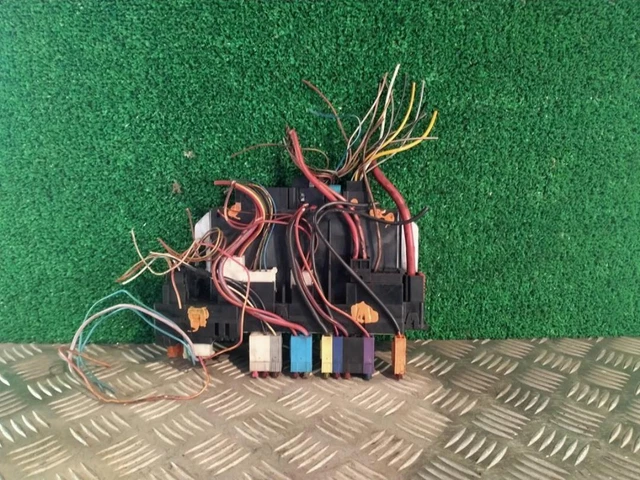 05045126 BOITIER PYROTECHNIQUE pour MERCEDES-BENZ CLASE S (BM 220) BERLIN 754850 EUR 129,23 ...