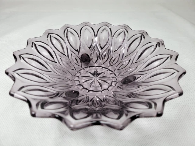 VINTAGE LAUSITZER GERMANY Glass Deco Orion Purple Footed Scalloped ...