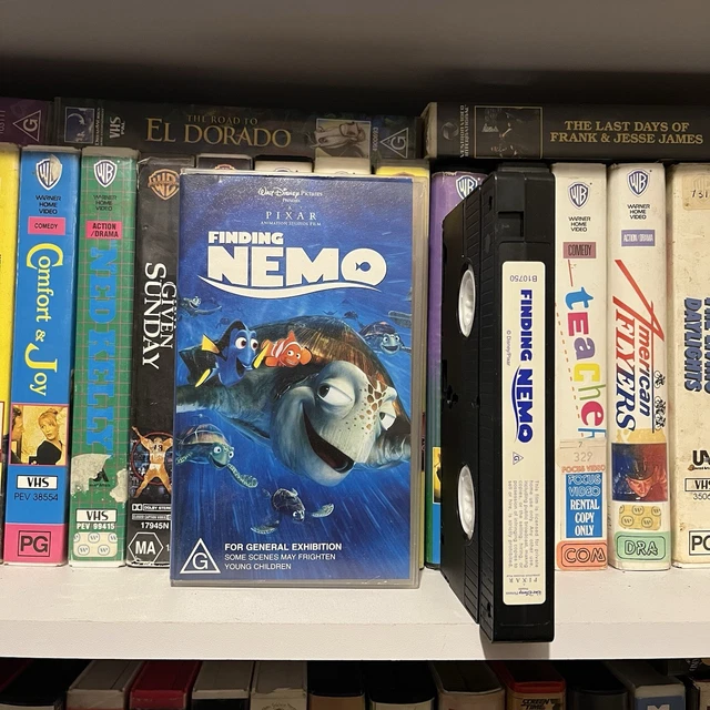2003 FINDING NEMO- Disney Pixar VHS- Small Box Animation Bonus Feature ...