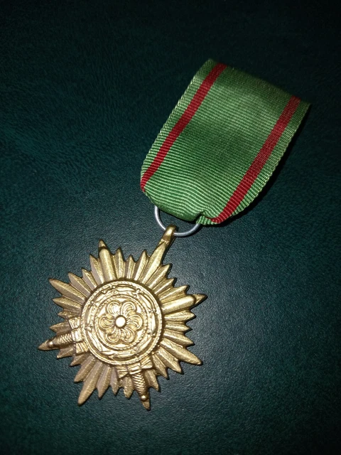 MÉDAILLE MÉRITE ALLEMANDE German Merit Medal EUR 1,00 - PicClick FR