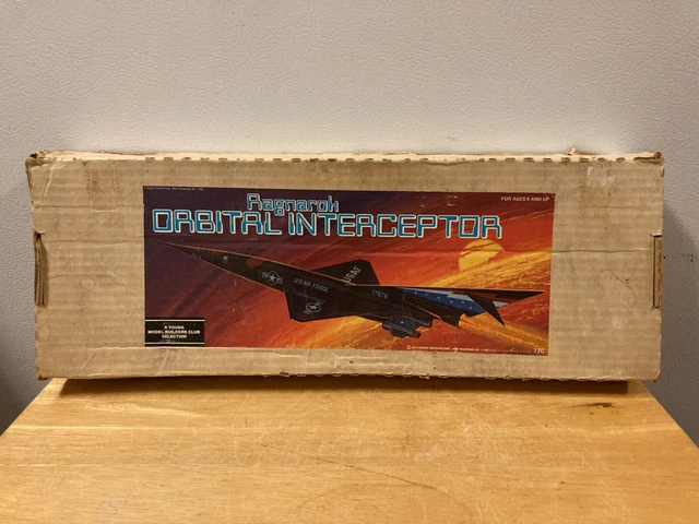 VINTAGE 1975 AURORA Ragnarok Orbital Interceptor 1:200 Model Kit - New ...
