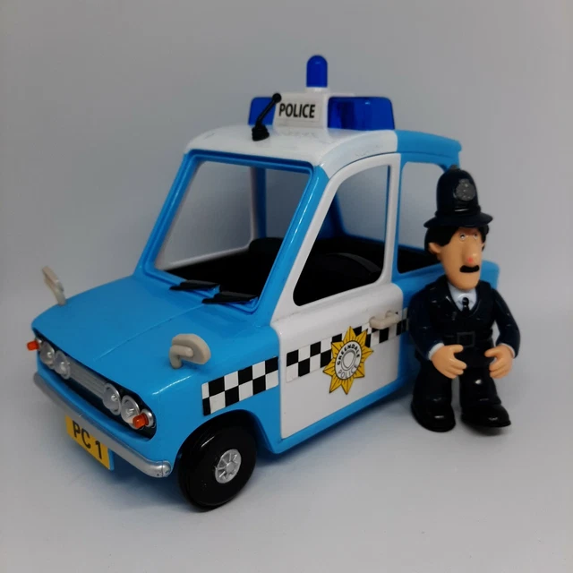 POSTMAN PAT PC Selby Police Car Friction Vehicle With Figure 2006 ...