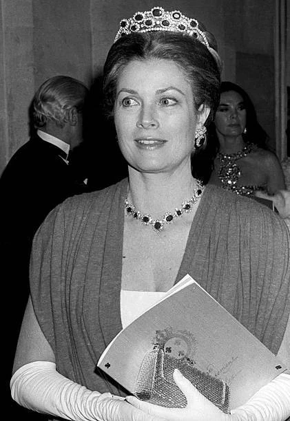 PRINCESS GRACE OF Monaco attends the Versailles Palace Ball 1973 OLD ...