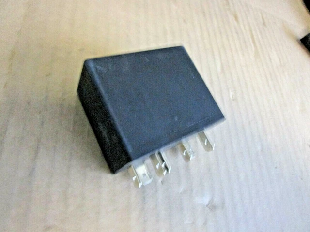 LKW SCANIA SERIE 4 Relais Lichtrelais Fernlichtrelais Fernscheinwerfer ...